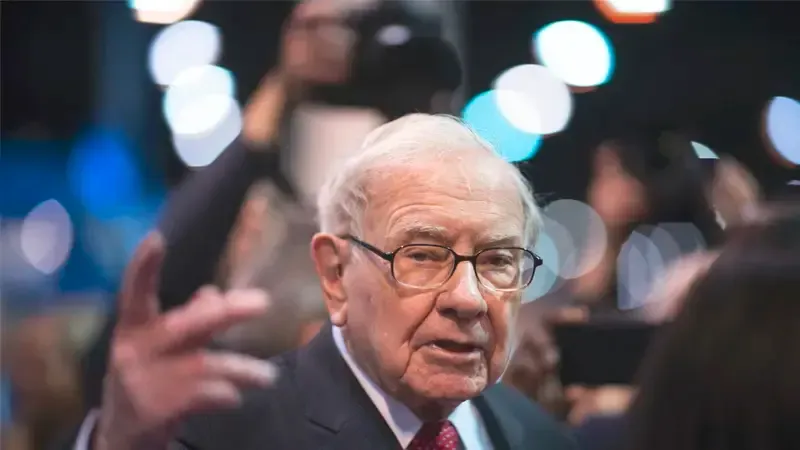 Berkshire Hathaway, Michael Burry et l'IA : deux stratégies d ...